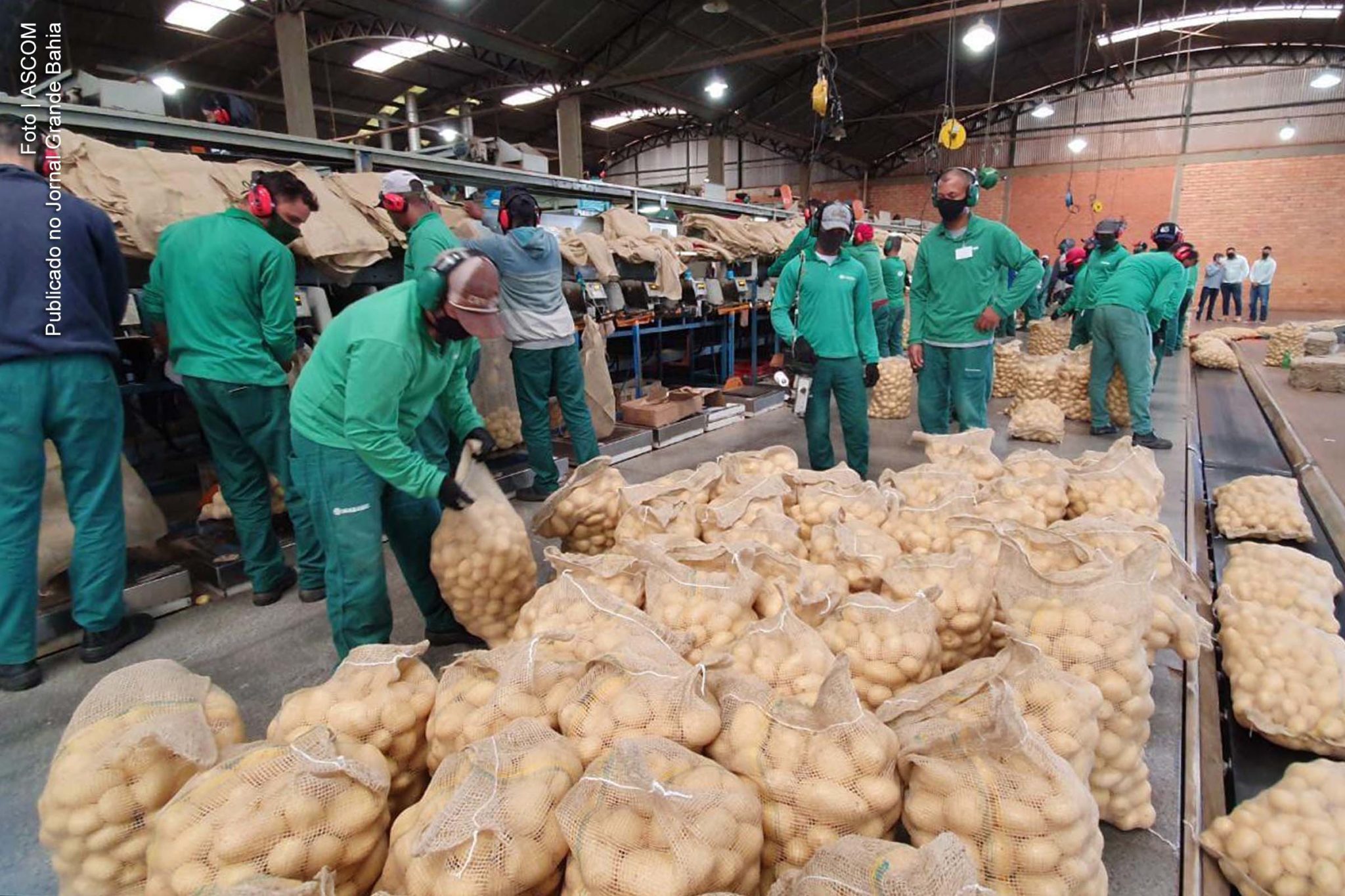 Comitivas da SDE e Seplan Bahia visitam empreendimentos na Chapada ...