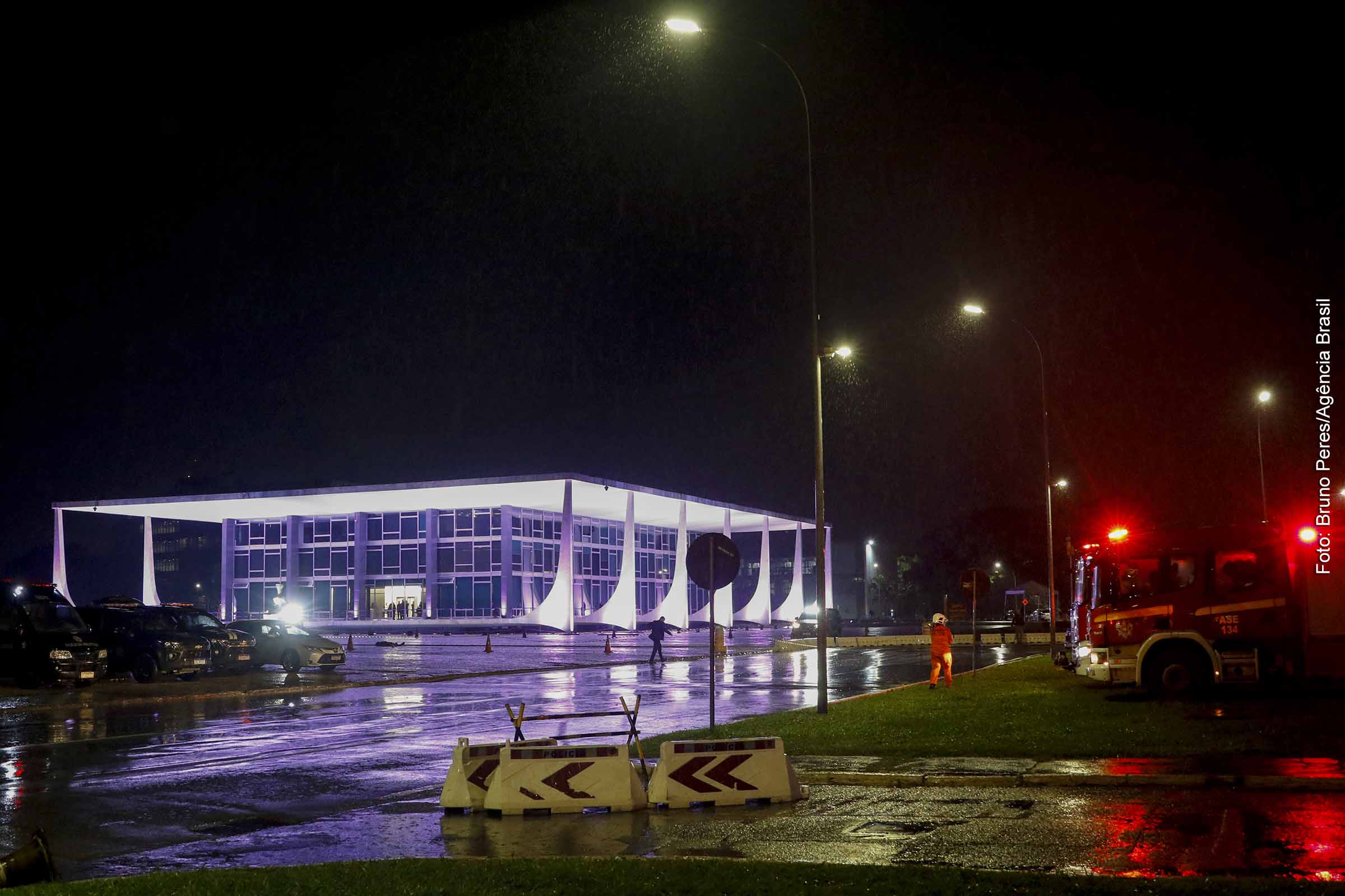 O que se sabe sobre a autodetonação do homem-bomba em frente à sede do ...