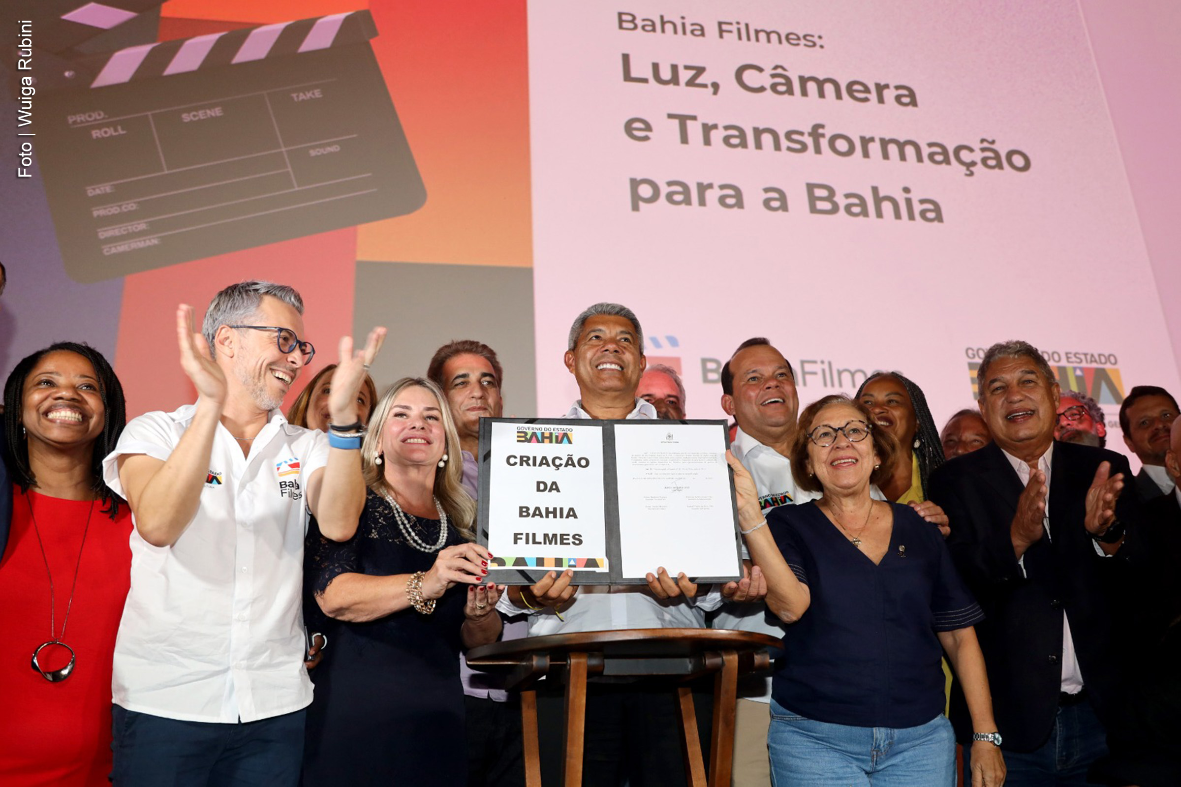 Governador Jerônimo sanciona lei que cria a Bahia Filmes, primeira ...
